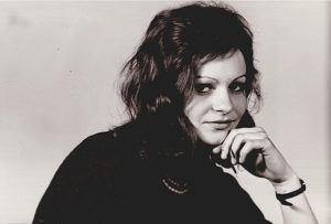 "A lány, kire nézek, egy új életről álmodik" - az Edda lány - Longaudio